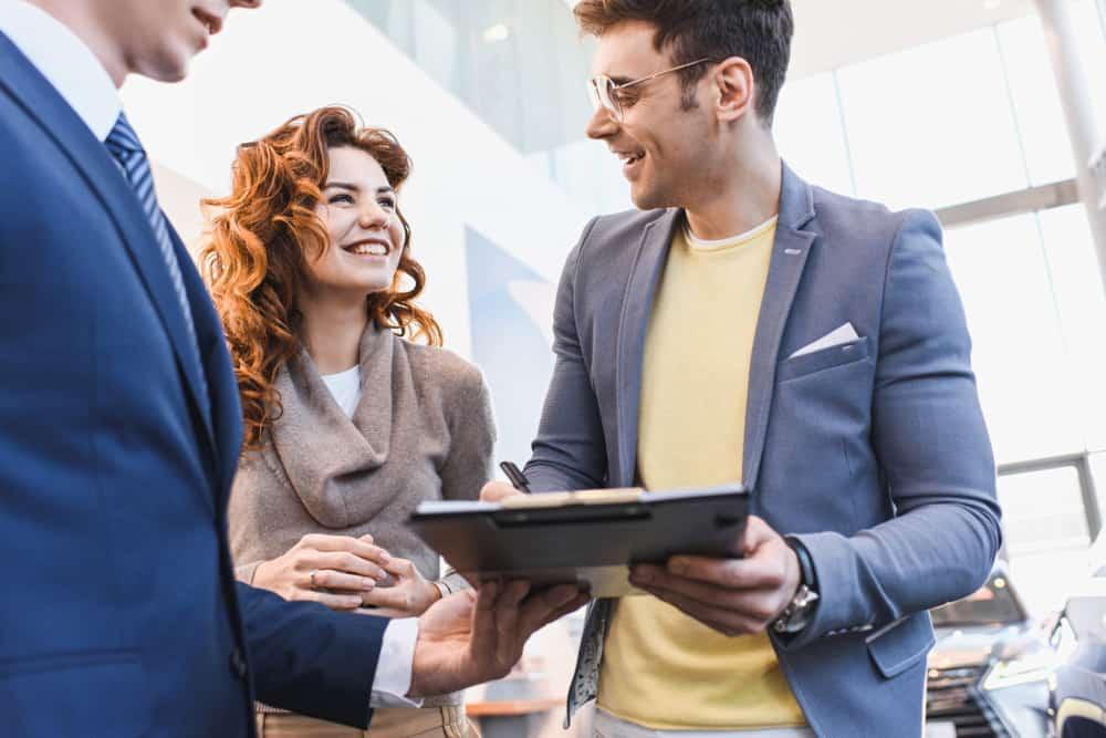 Atención al Cliente y Servicio al Cliente, ¿Son lo mismo? | ESIC Atención al Cliente y Servicio al Cliente, ¿Son lo mismo? | ESIC